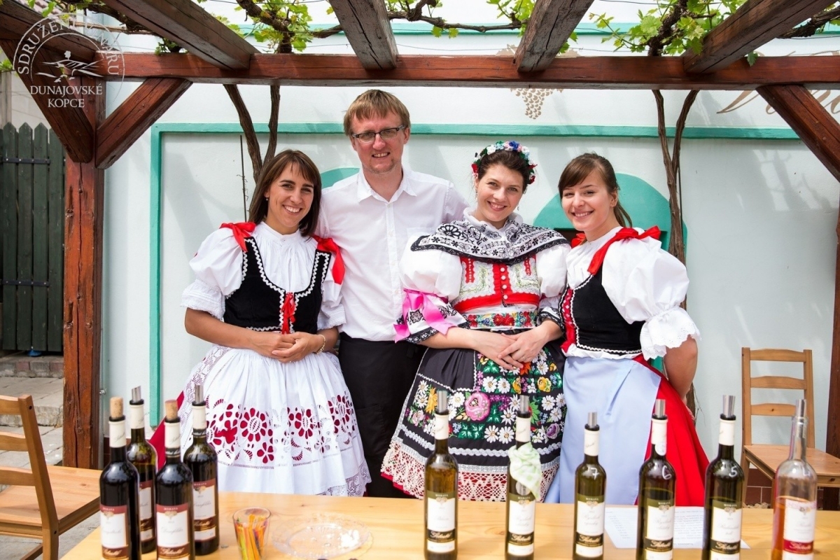 Dunajovské kopce - spolek vinařů - Vinařství Martin Šebesta